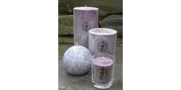 Dancing Flame Candles – Rose Geranium & Frankincense – Crown Chakra